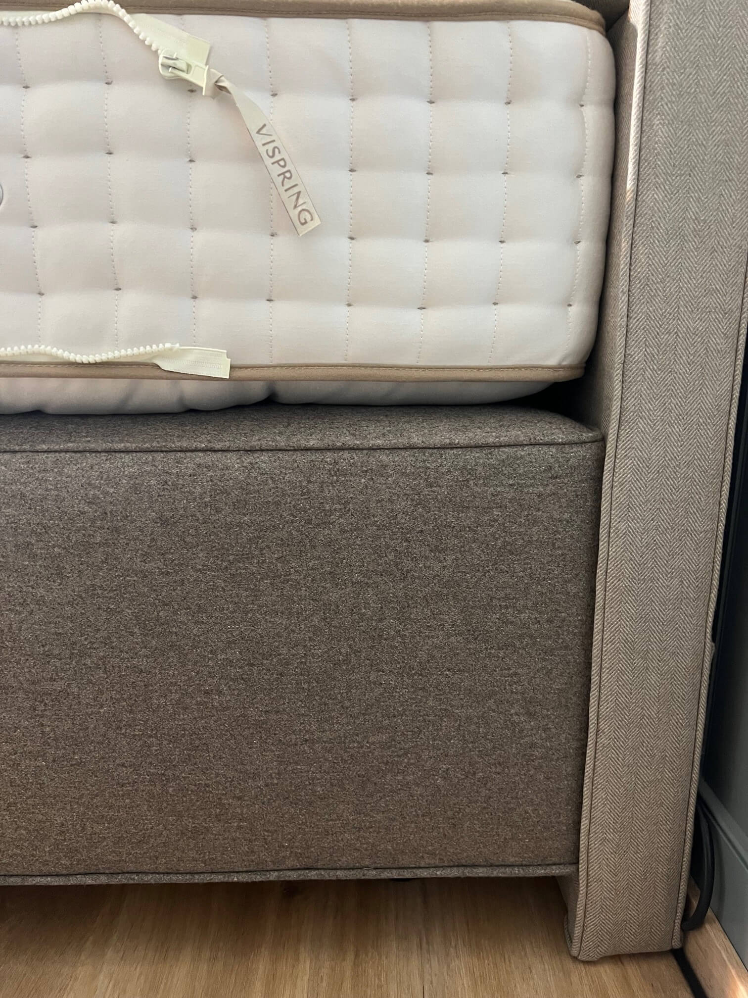 Vispring Atlas Boxspringbett 200x200 mit Signatory Matratze ...